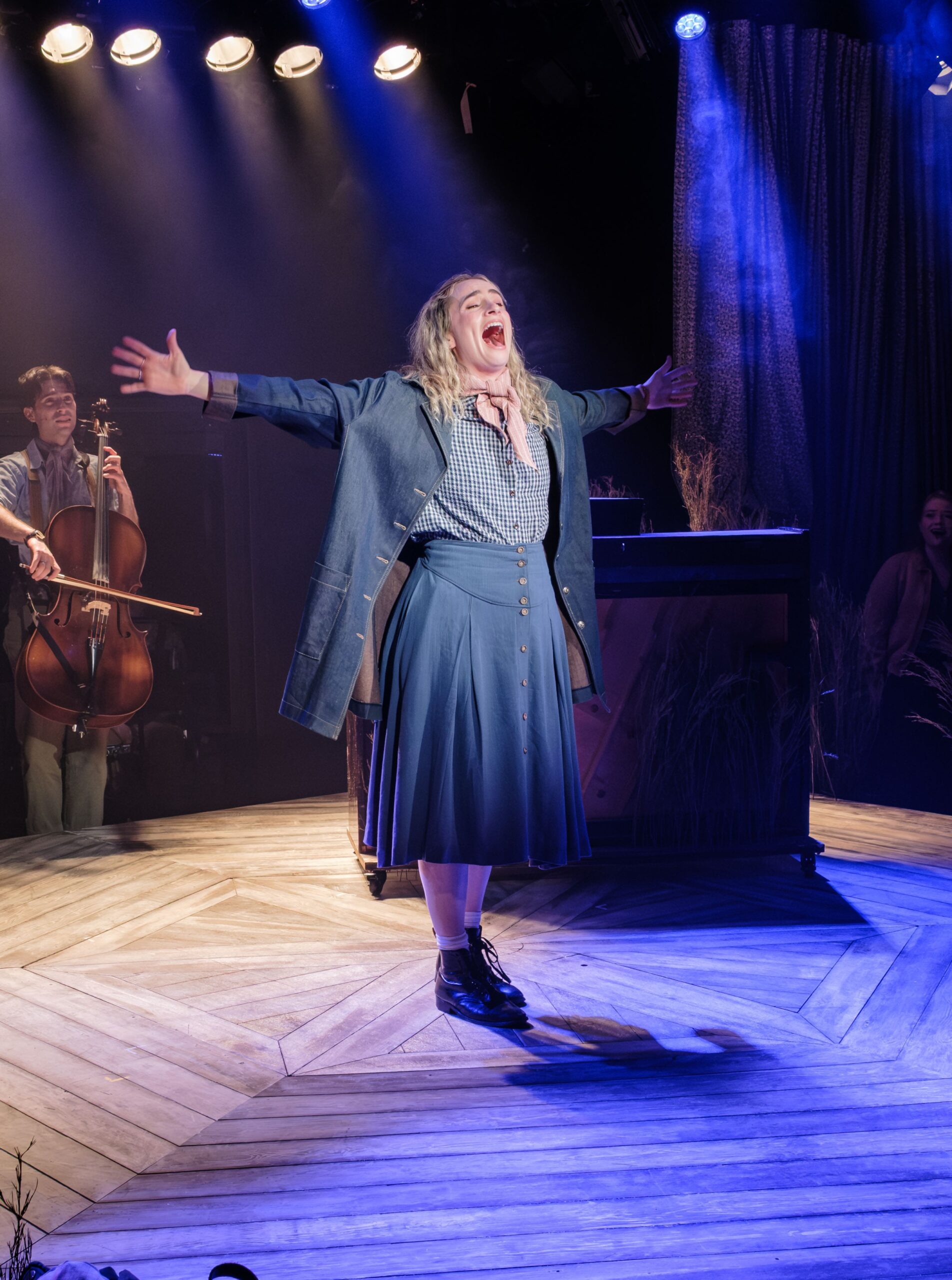 BRIGHT STAR - John Shand
